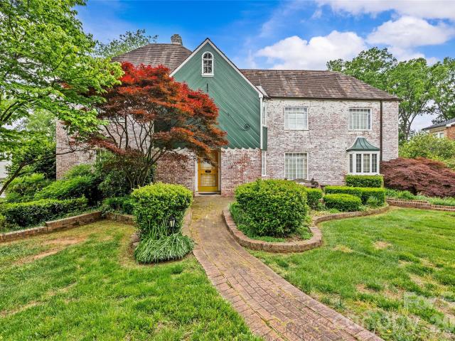 1858 Queens Road W