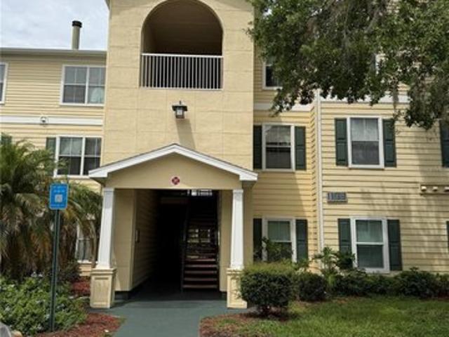 18593 Bridle Club Dr, Tampa, FL 33647