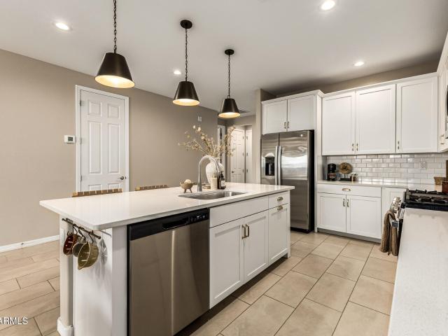 18599 W El Cortez Pl, Surprise, AZ 85361 | MLS #6995