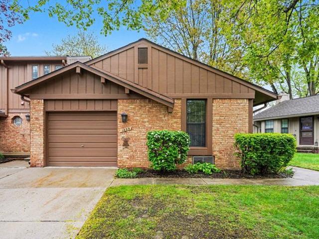 1859 Allenway Ct, Rochester Hills, MI 48309