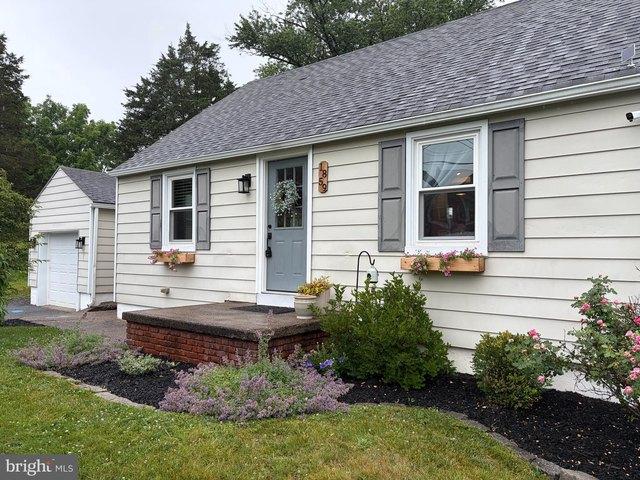1859 Farmington Ave, Pottstown, PA 19464
