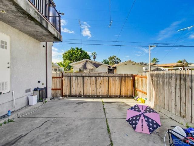 1859 Irving Ave