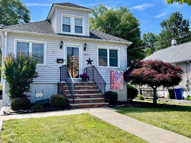 1859 W 5th Street W