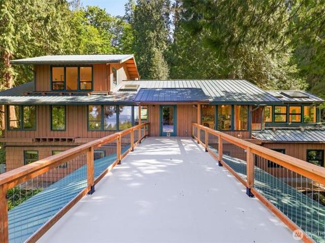 18503 SE 64th Way, Issaquah, WA 98027