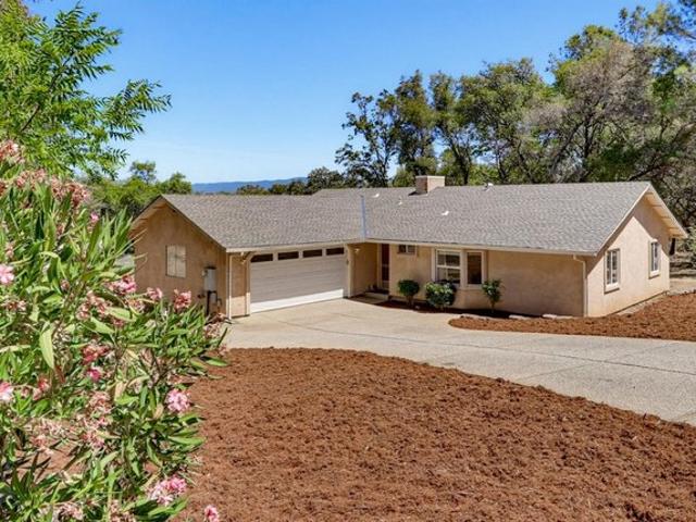 18500 Fair Oaks Dr, Penn Valley, CA 95946