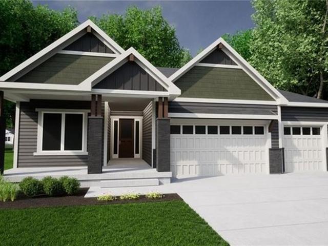 18500 Pawnee Ln, Overland Park, KS 66085