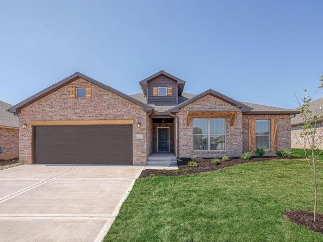 18505 W 195th Ter, Spring Hill, KS 66083