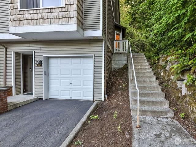 18505 SE Newport Way # F131