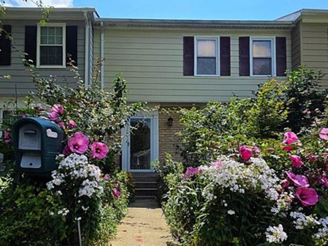 18506 Grouse Ln, Gaithersburg, MD 20879