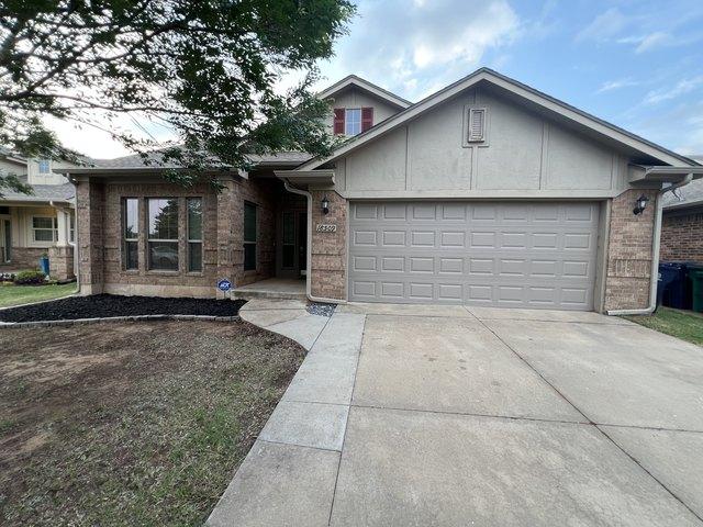 18509 Agua Dr, Edmond, OK 73012