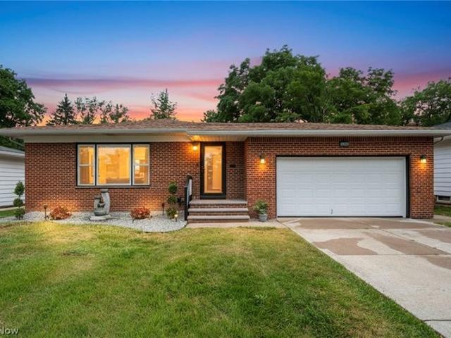 18509 Preston Rd, Warrensville Heights, OH 44128