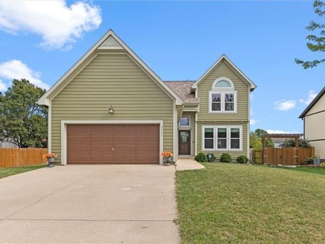 18509 Spruce St, Gardner, KS 66030