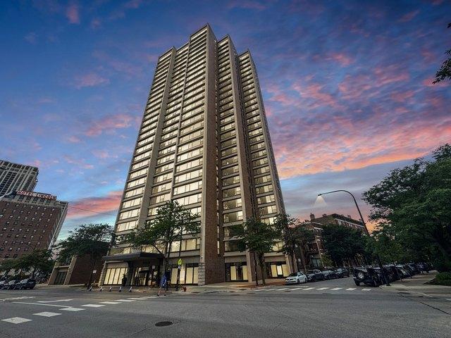 1850 N Clark St Apt 1907, Chicago, IL 60614