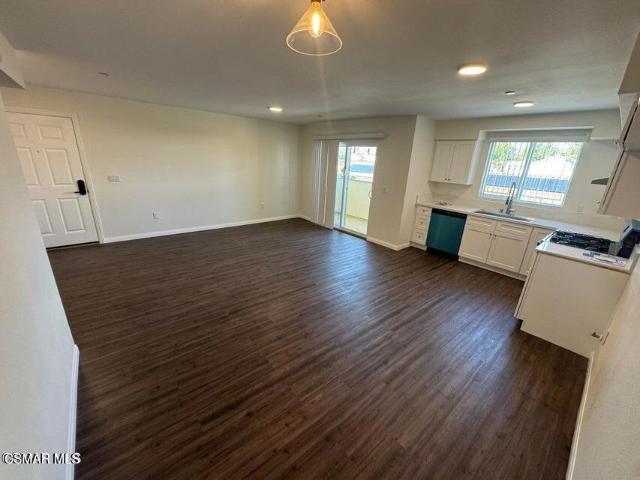 1850 Buyers Street 203