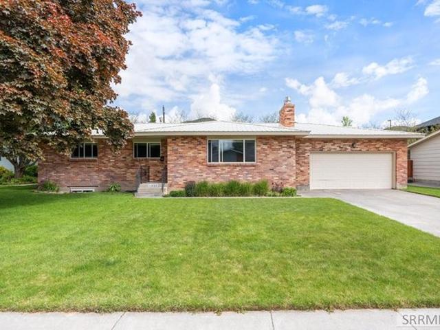 1850 Carmel Dr, Idaho Falls, ID 83402