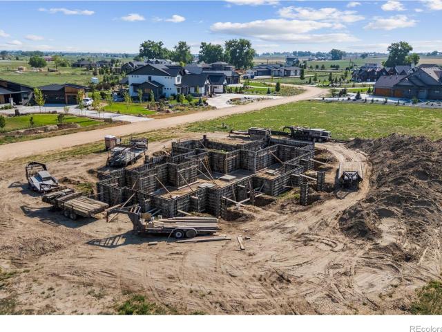 1850 Country Drive