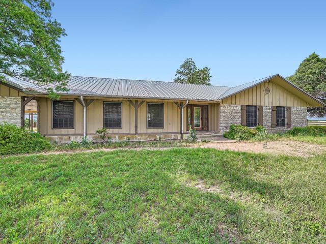 1850 County Road 105