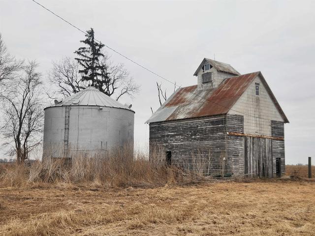 1850 Daysville Rd, Franklin Grove, IL 61031 | MLS #202601 | Compass