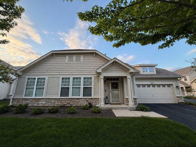 1850 Foxridge Ct, Aurora, IL 60502