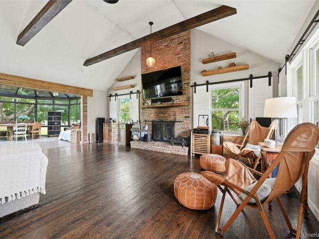 1850 Highland Road