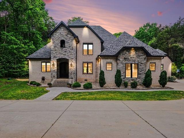 1850 Puryears Bend Rd, Hartsville, TN 37074
