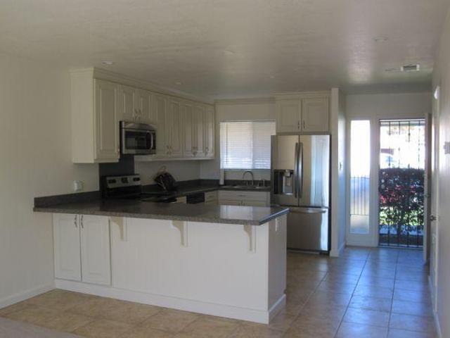$1850 / 1br 666ft² Beautiful Remodeled w/yard 1bed 1bath
