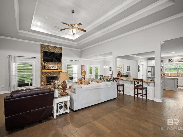 18511 Treasure Oaks Road