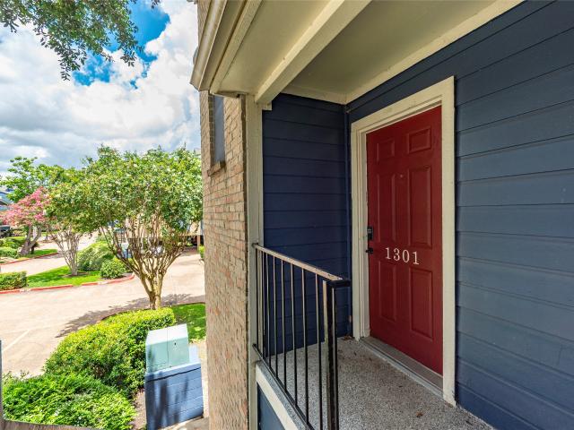 18515 Egret Bay Boulevard Unit 1301