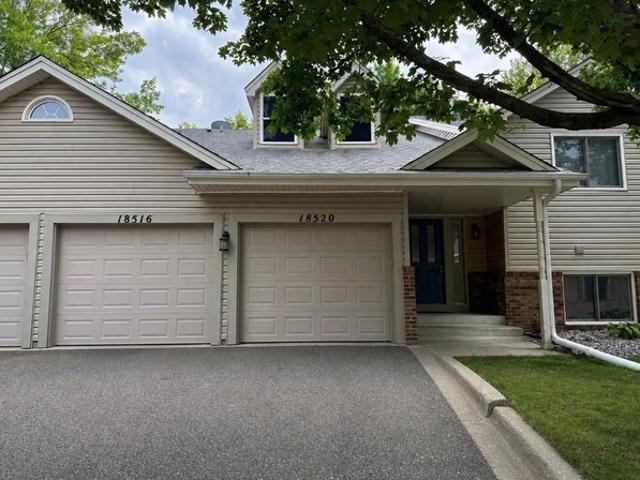 18516 Creeks Bend Dr, Minnetonka, MN 55345