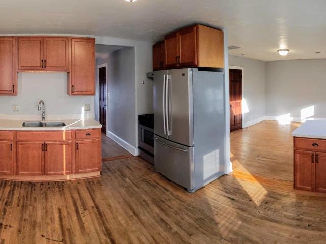 1851 N Pulaski St