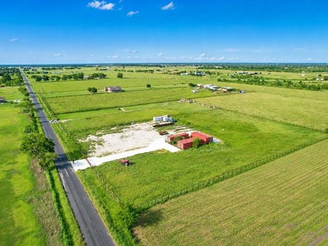 1851 County Road 610, Dayton, TX 77535