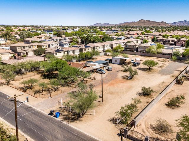 1851 e campo bello drive # 19
