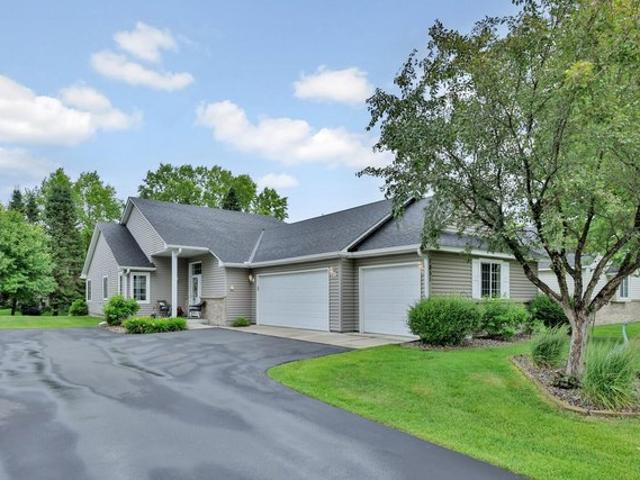 1851 Pioneer Ln, Hugo, MN 55038