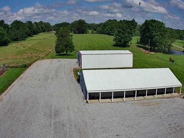 1851 U S # 641, Benton, KY 42025