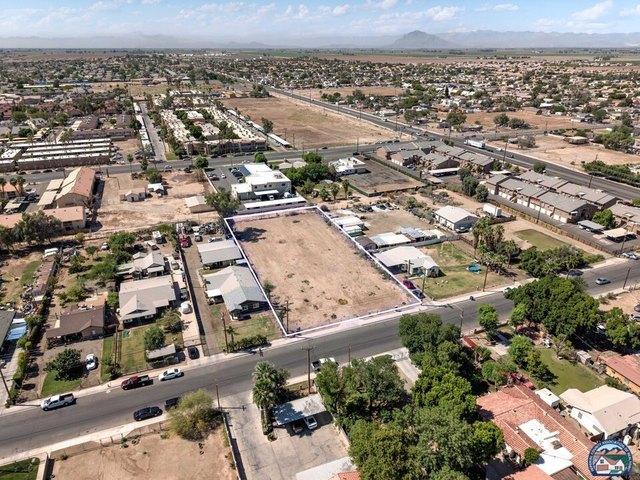 1851 W Barbara Worth Dr, El Centro, CA 92243