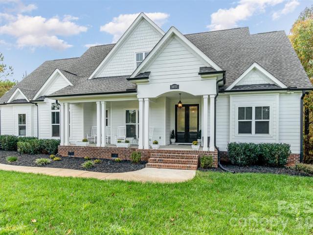1851 White Fawn Lane