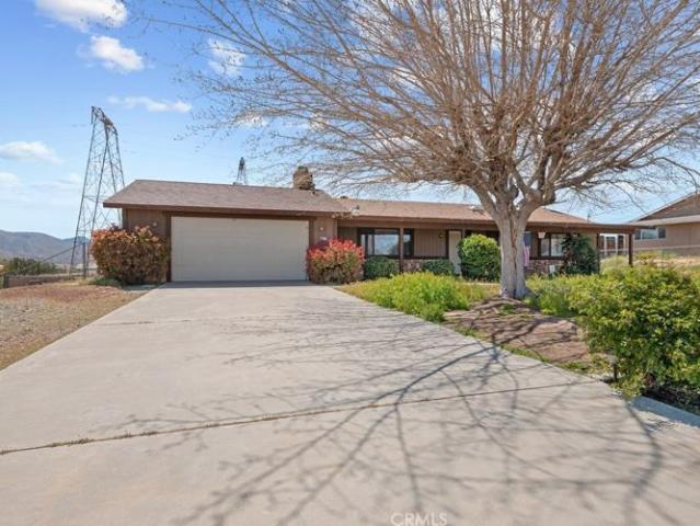 18525 Yuba St, Hesperia, CA 92345