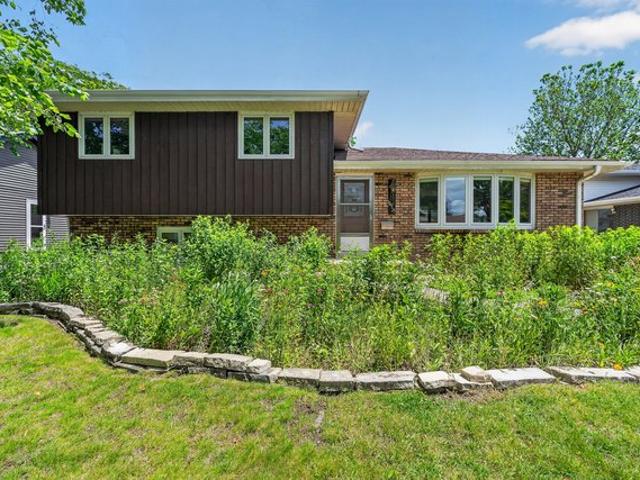 18525 Bock Rd, Lansing, IL 60438