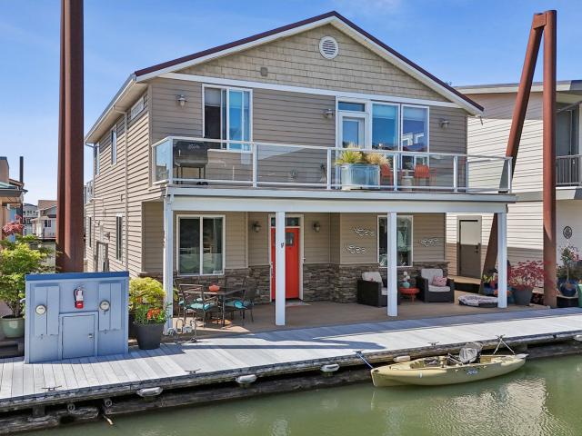 18525 NE Marine Dr, Unit E8, Portland, OR 97230 | MLS #330405 | Compass