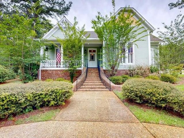 1852 E Roy Parker Rd, Ozark, AL 36360