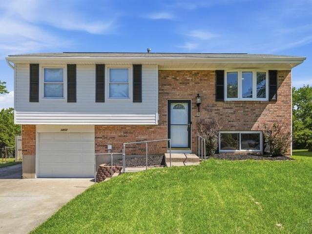1852 Lewiston Ct, Forest Park, OH 45240