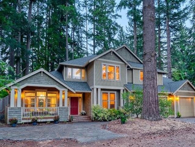 1852 th Ave NE, Lake Forest Park, WA 98155