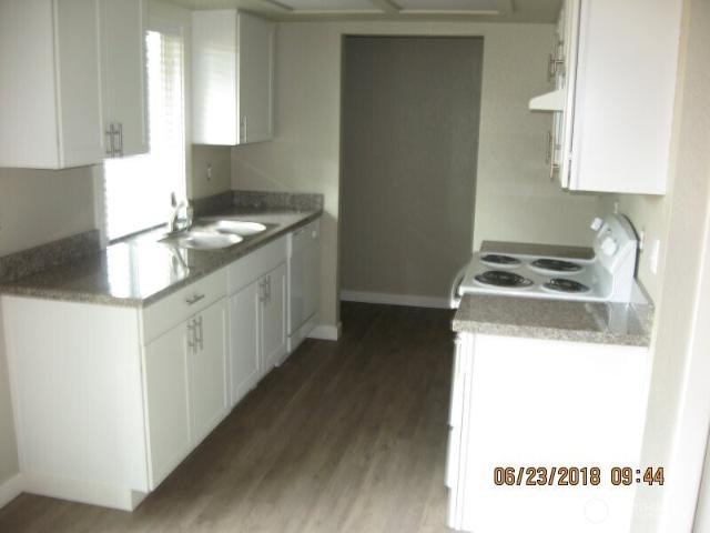 1852 th Street S