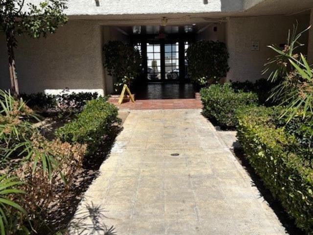 18530 Hatteras St, Unit 326, Tarzana, CA 91356 | MLS #SR26094