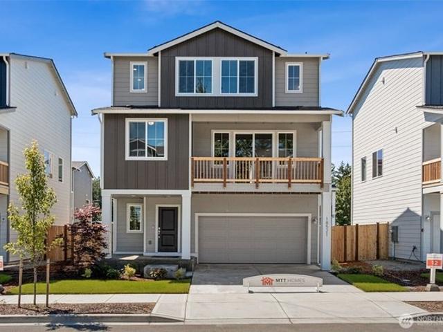 18531 SE 271st Ct, Covington, WA 98042