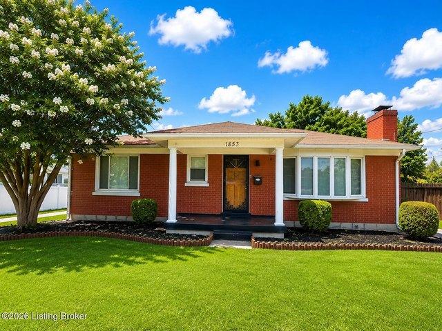 1853 Mary Catherine Dr, Louisville, KY 40216