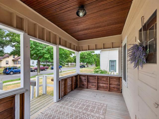 1853 W 6th Street