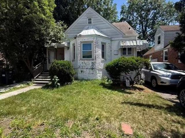 185 0 th Ave, Fresh Meadows, NY 11365