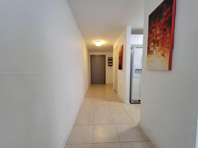 185 14th Ter SE #1101, Miami, FL 33131