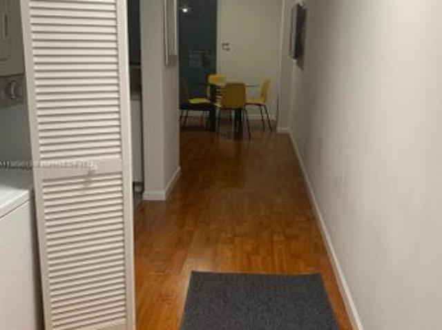 185 14th Ter SE #801, Miami, FL 33131